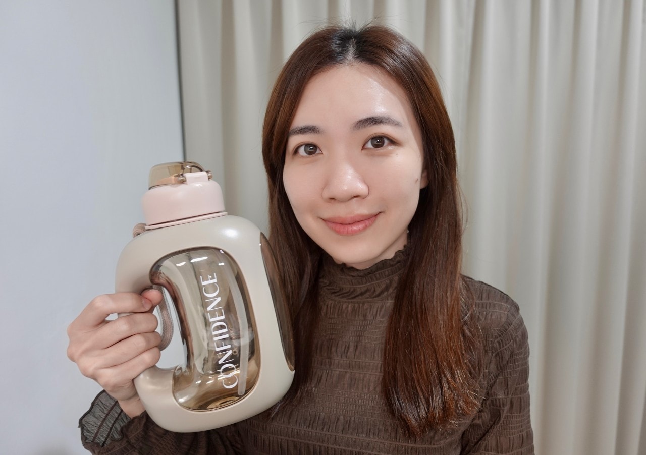 大容量水壺推薦[Oolab大容量輕便水壺1500ml]輕量好攜帶,防漏好清潔!