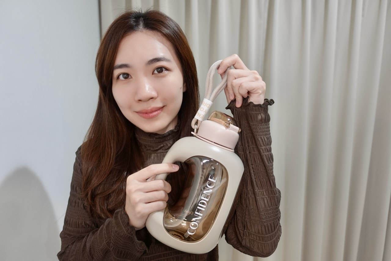 大容量水壺推薦[Oolab大容量輕便水壺1500ml]輕量好攜帶,防漏好清潔!