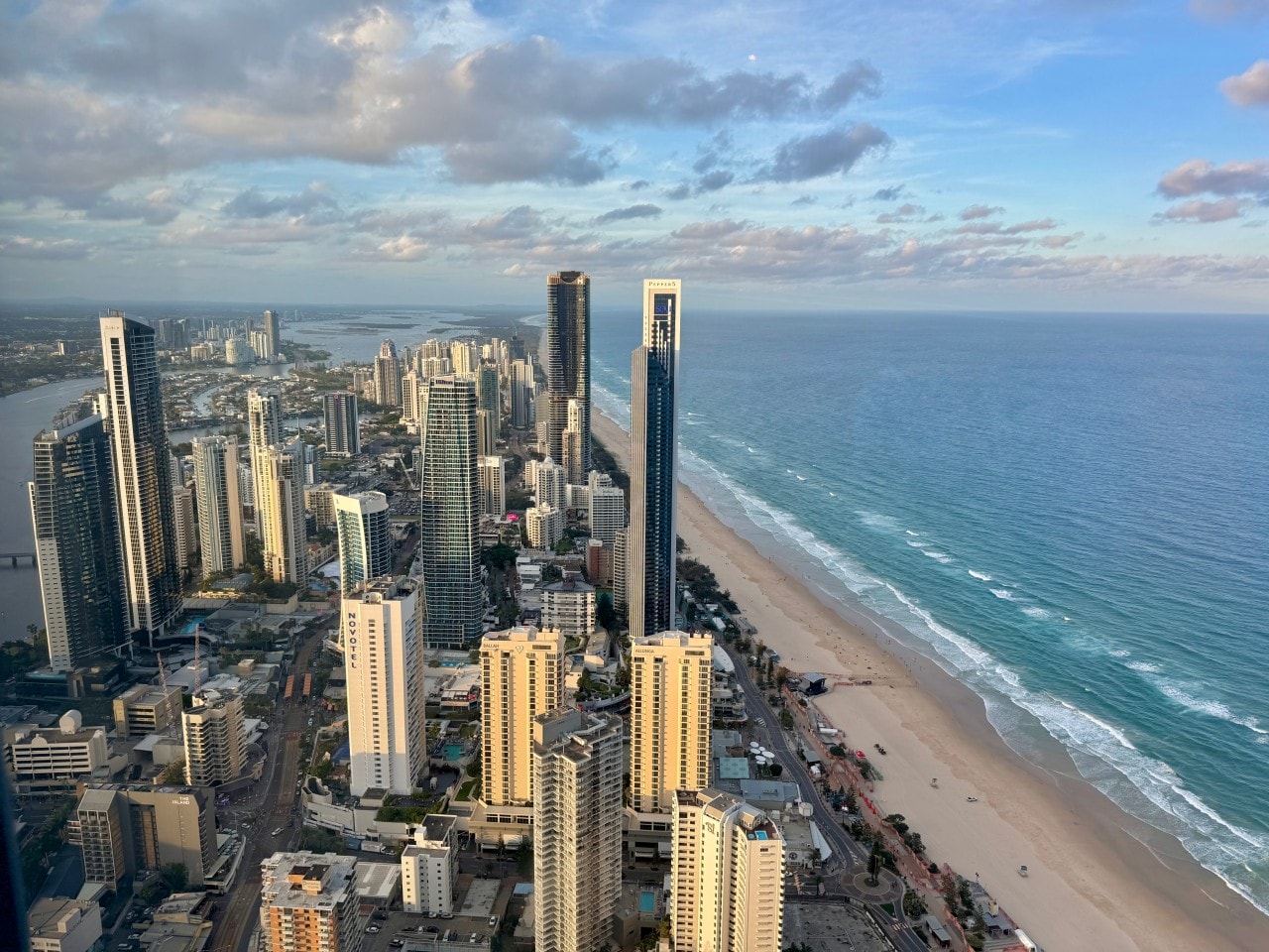 2025澳洲黃金海岸景點推薦！10個黃金海岸必訪旅遊景點特色介紹與旅遊攻略。